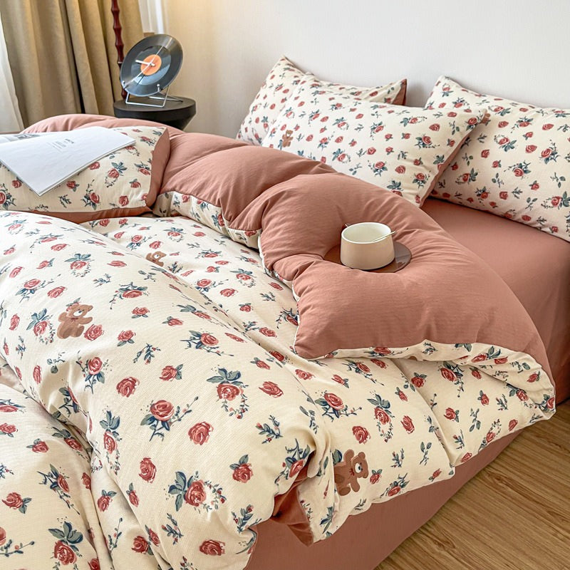 Vintage Coquette Red Roses Bedding Set – BAJE HOME